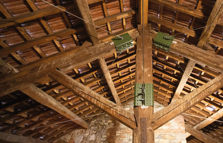 Capriate in legno: il manuale Sicurtecto con le indicazioni utili per l ...